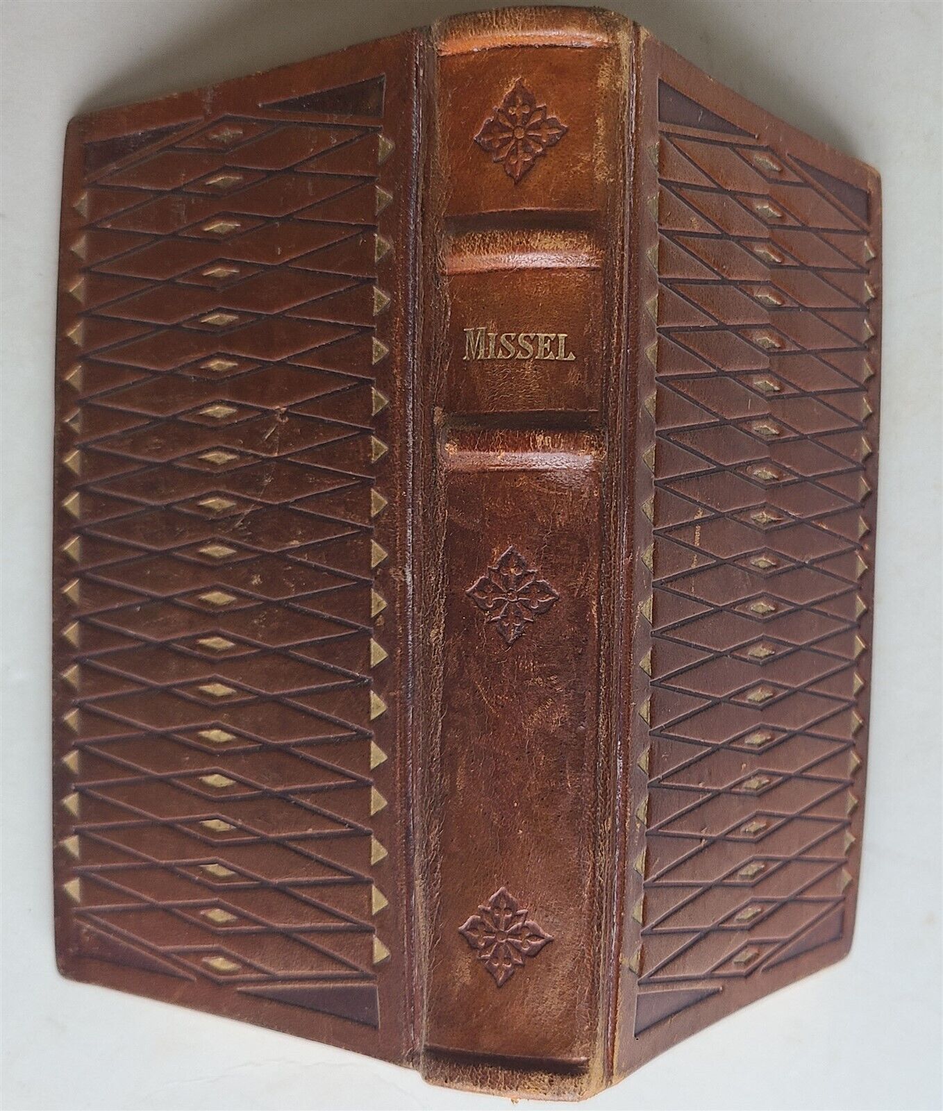 1934 MISSAL in FRENCH antique BEAUTIFULLY ILLUSTRATED MISSEL du CREDO ...